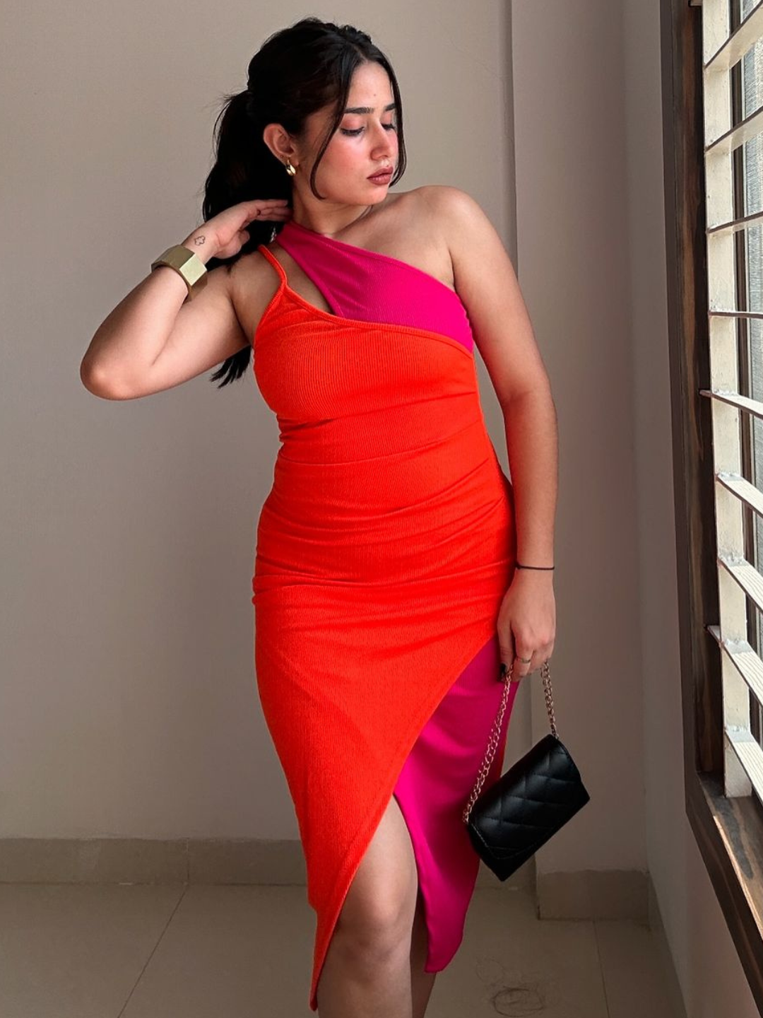 Stretchable Ribbed Dual-Color Dress